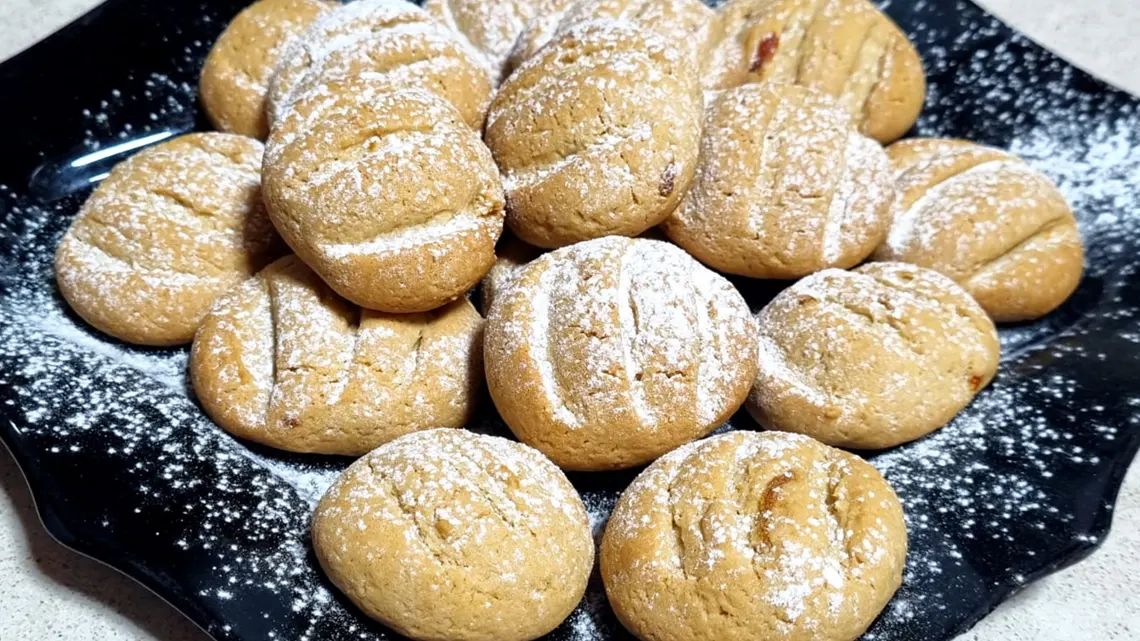 עוגיות בטעם קפה - מתכון - FoodsDictionary